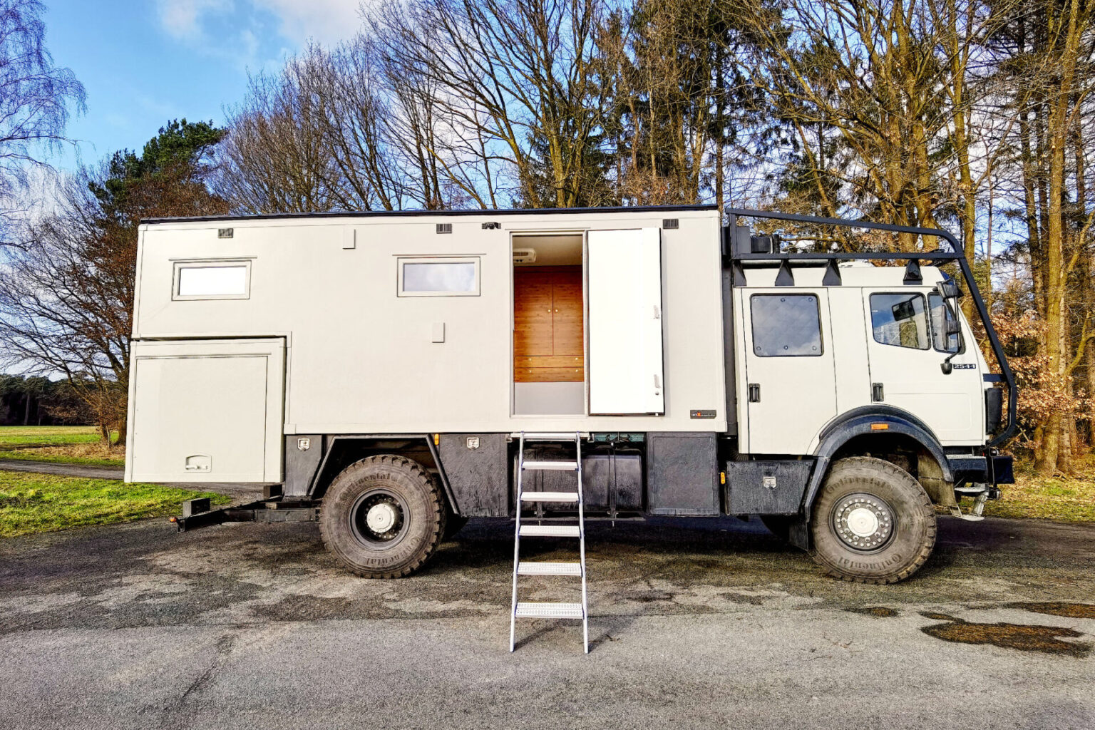 Expedition Vehicles - Boxmanufaktur